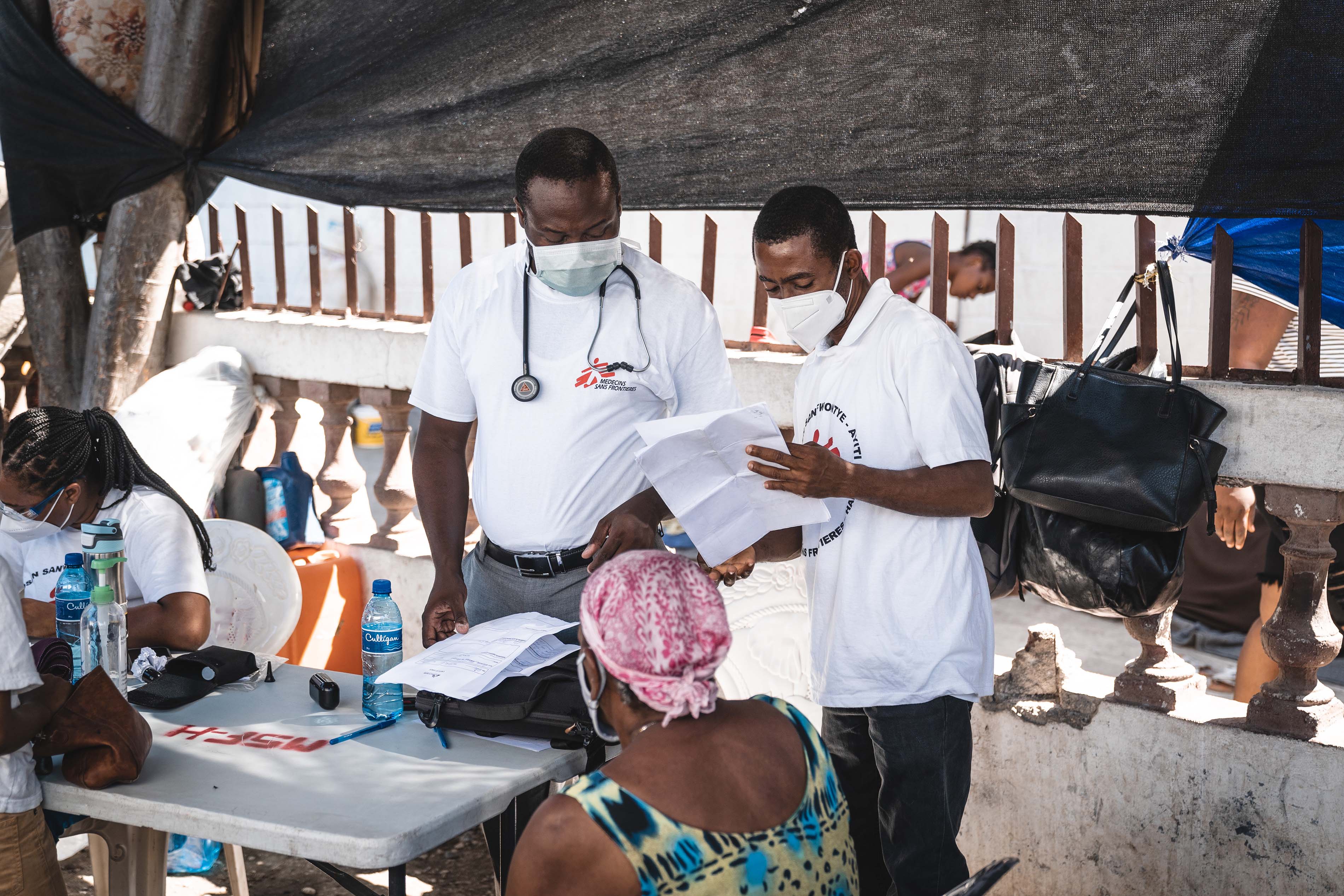 MSF responds to FDA approval of COVID-19 drug molnupiravir | MSF Access